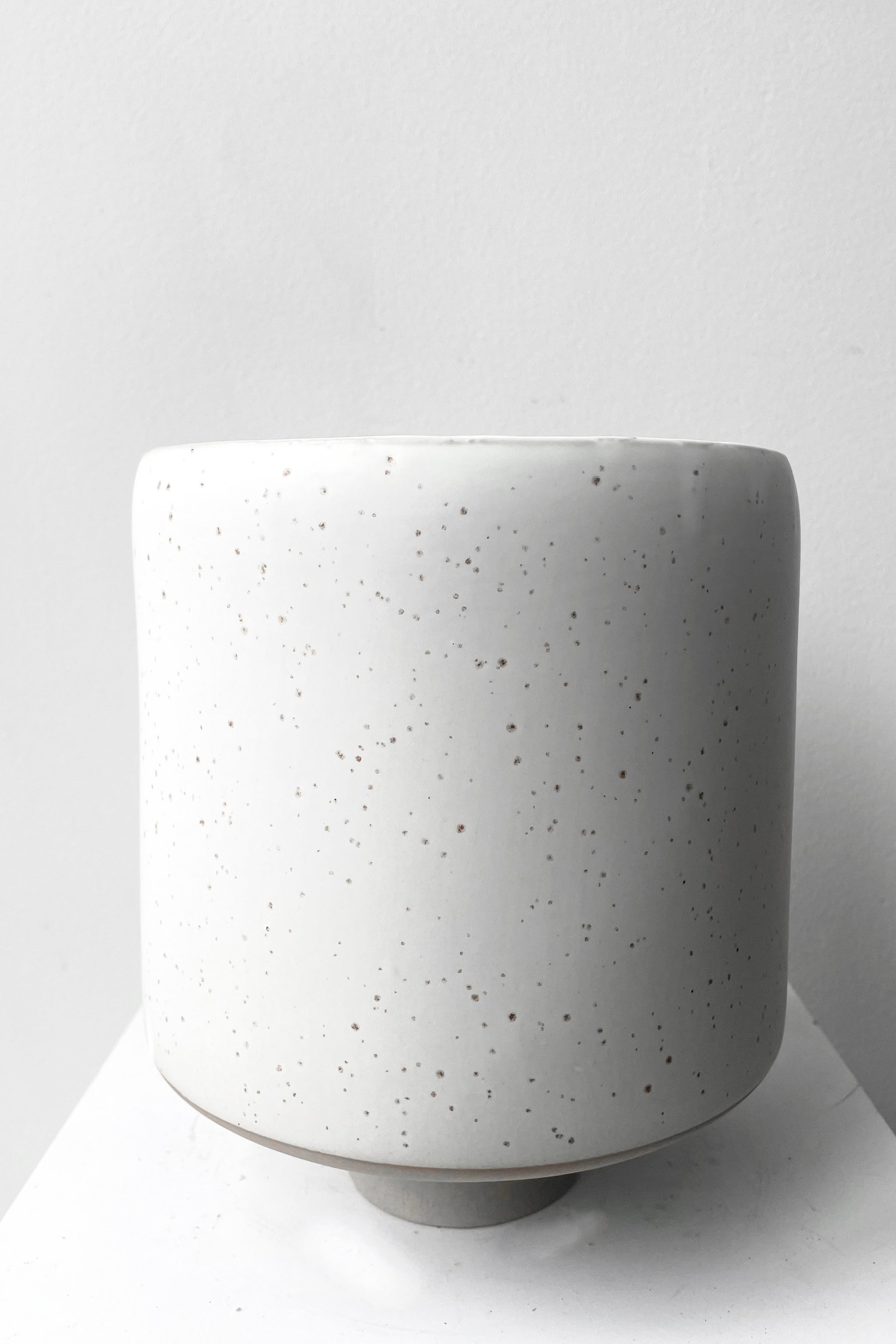 Hagi Cachepot Vase white